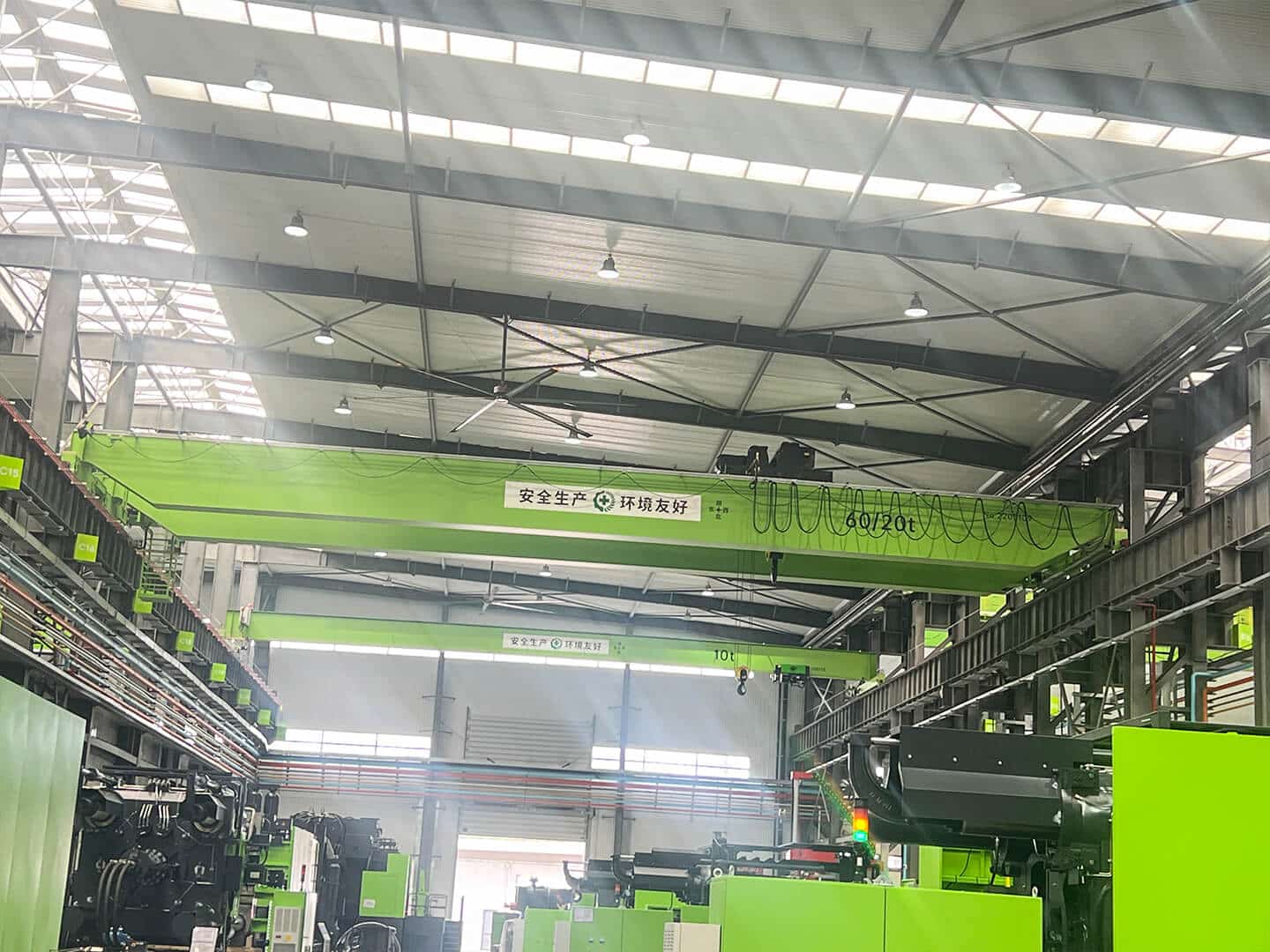 Overhead Crane Boost Injection Molding Efficiency In 2025